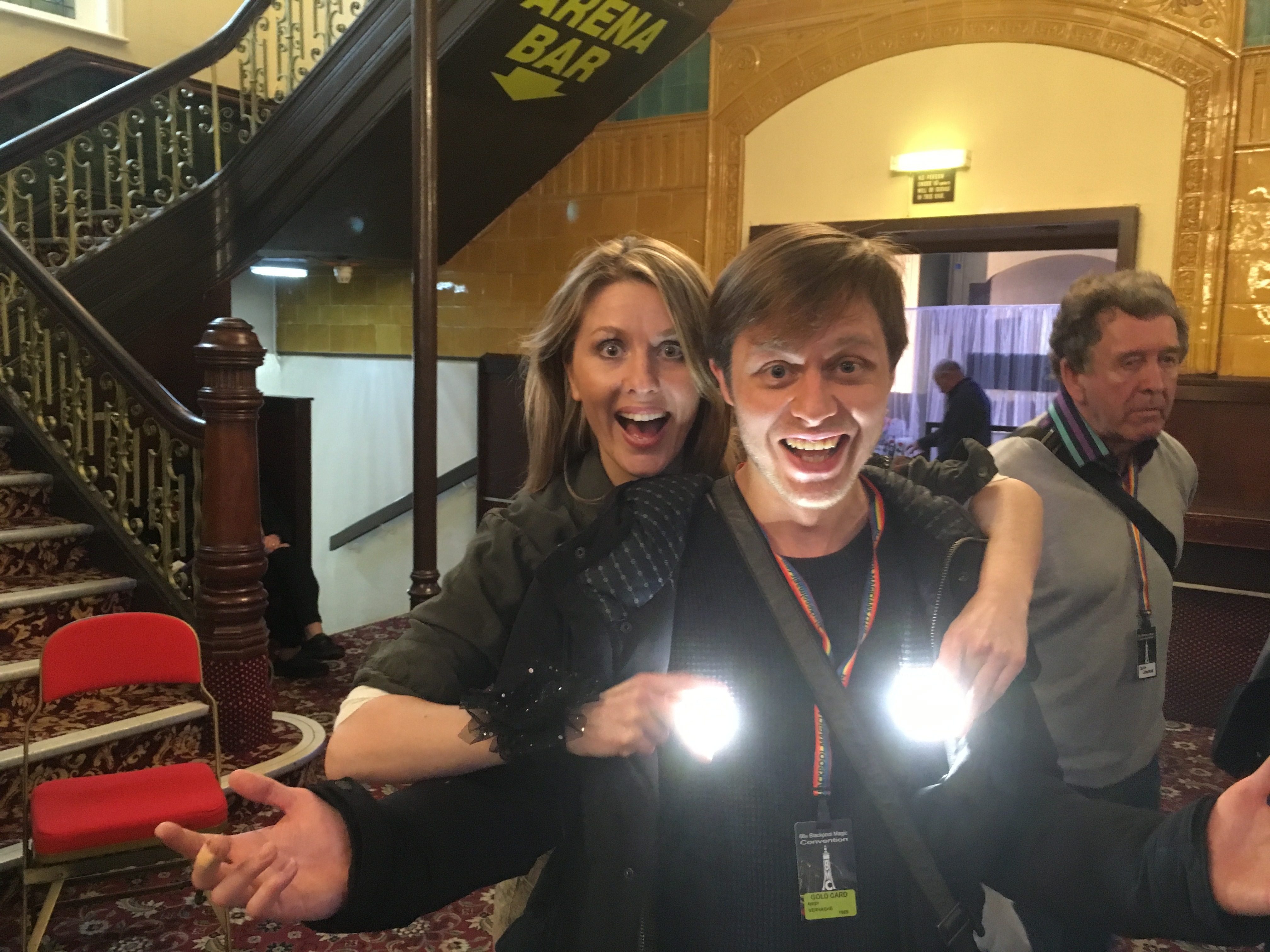 Bluffer les Stars à Blackpool - Magicien Lille | Le Joker Dandy